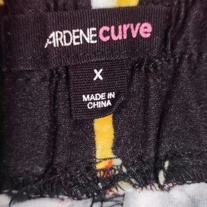 Ardene | Shorts | Ardene Curve Black Flower Design Short Womens Size X ...